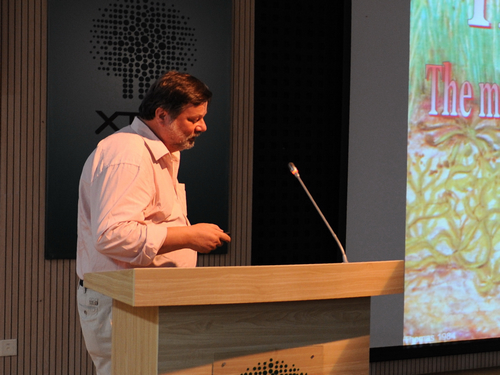 德国明斯特大学教授Hans Kerp访问版纳植物园----中国科学院